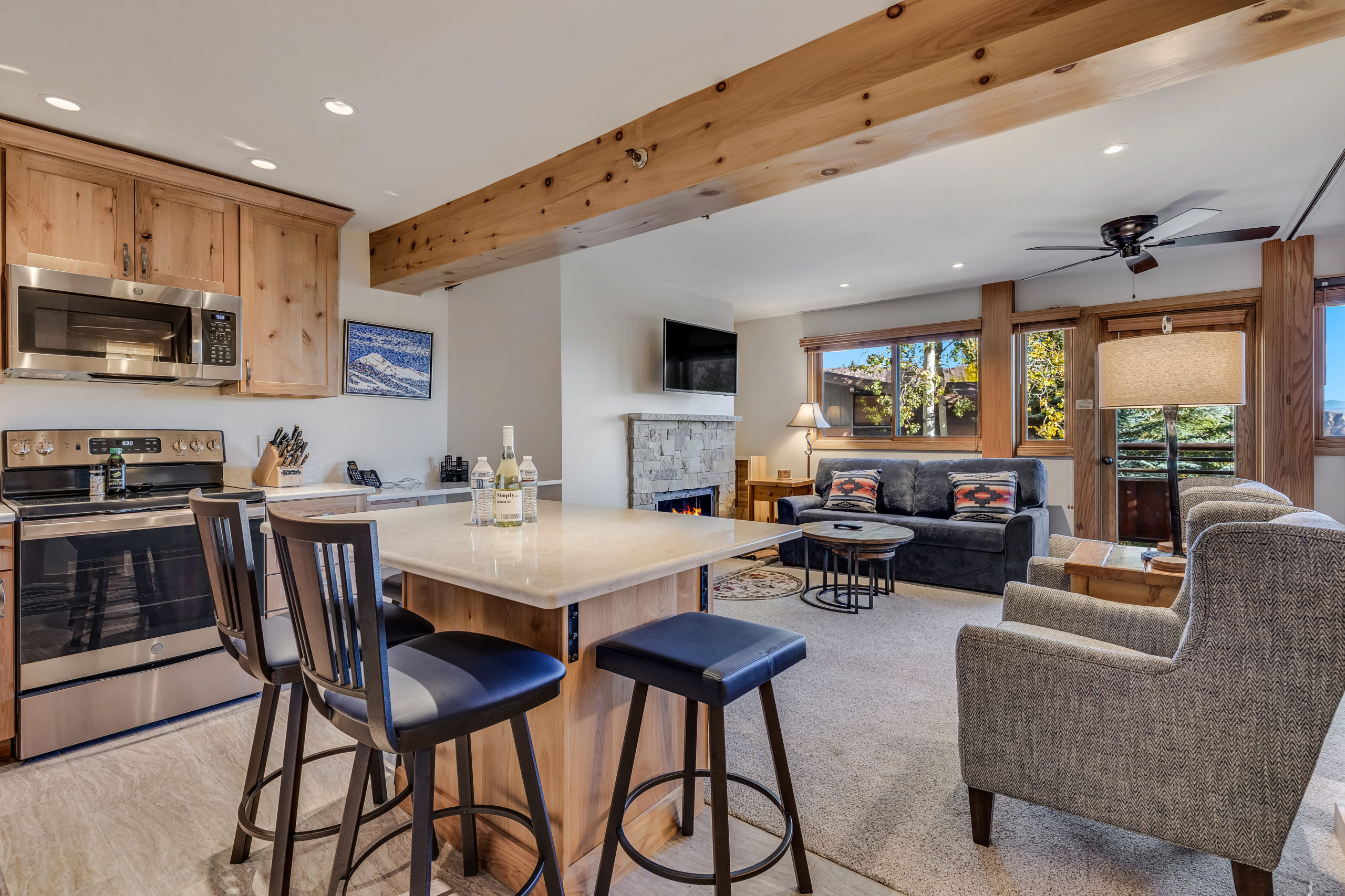 Laurelwood & Interlude Condominiums | Slopeside Condos in Snowmass